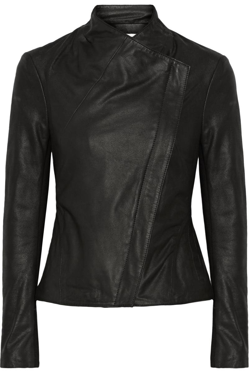 Minimalist Capsule Wardrobe